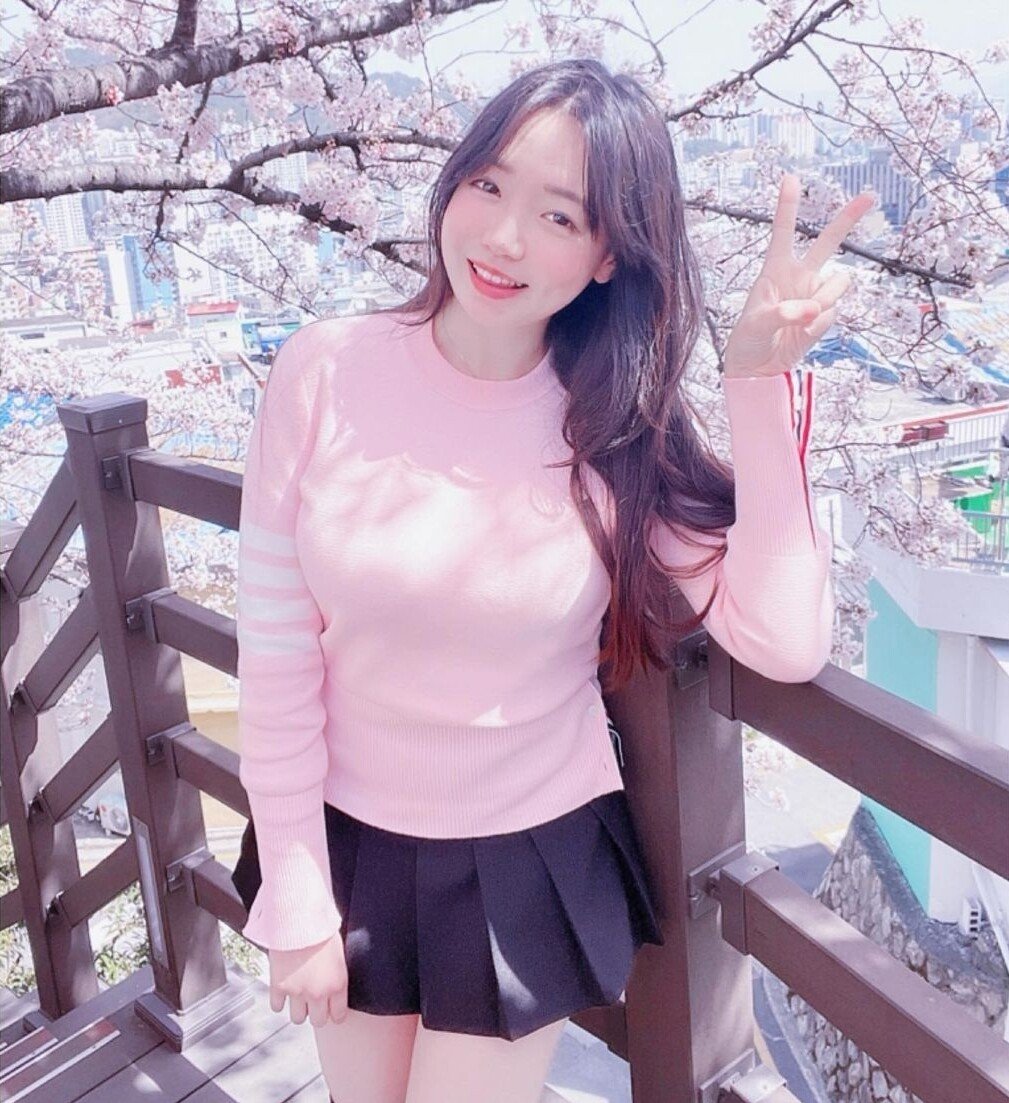 남자들 밤잠 설치게 하던 밤비노 은솔 근황 커뮤니티 아프리카tv E스포츠